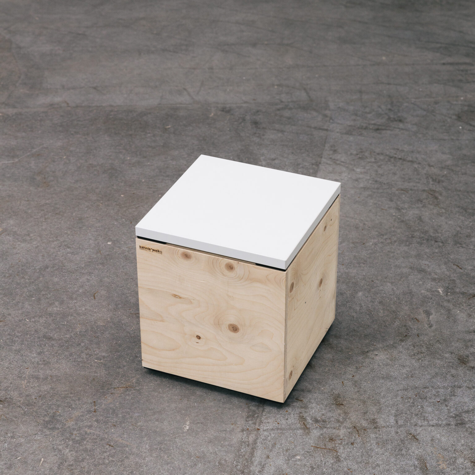 Beistelltisch Cube, natur • kühnle'waiko Büromöbel